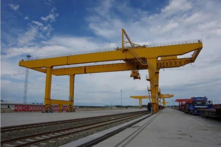 Specifications of automated rail mounted gantry crane-Henan Seven Industry Co., Ltd